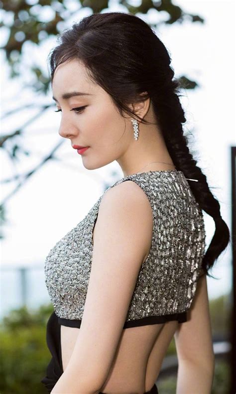 Model Lin Chi Ling Attends A Commercial Activity On September 20 Artofit