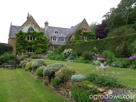 Coton Manor Gardens A Beautiful Escape In Northamptonshire Manor