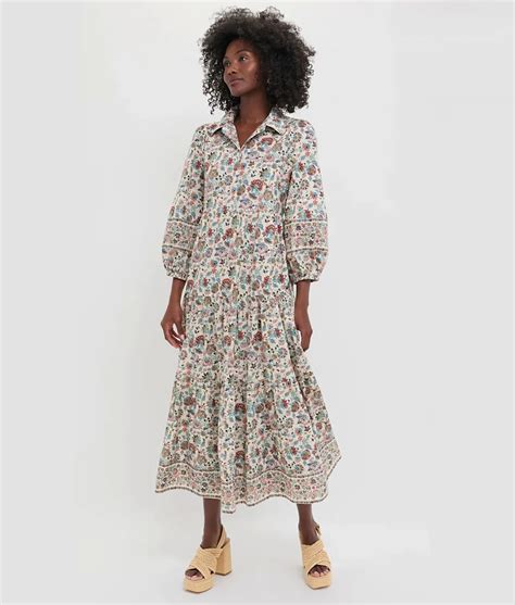 Joanna Gainess Floral Maxi Dress Has Me So Ready For A Spring Garden