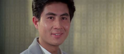 《人世间》中亮相的他，为什么被无数网友称为 初代荧屏男神”？