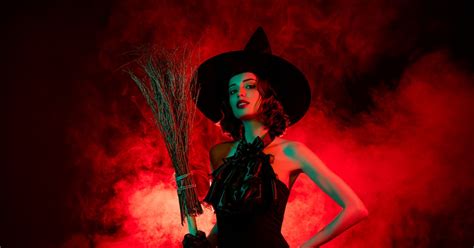 25 Hot And Sexy Halloween Costume Ideas To Rock This Year