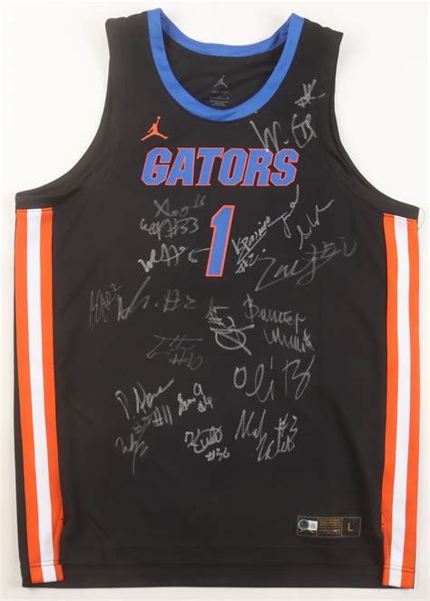 2025 Florida Gators Jordan Authentic Team Signed Jersey By 18 With