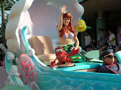Mgm44 Disney Stars And Motor Cars Parade Ariel The Li Flickr