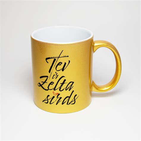 Zelta Krāsas Krūze Ar Apdruku Zelta Sirds