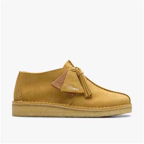 Scarpe Desert Trek Da Donna In Camoscio Marrone Dorato Desert Trek Clarks