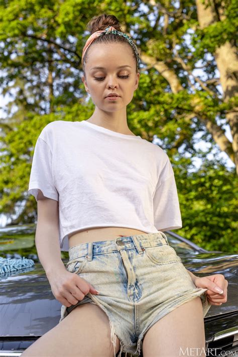 Shea In Car Wash Cutie By Met Art Erotic Beauties Shea In Car Wash Cutie By Met Art Erotic Beauties