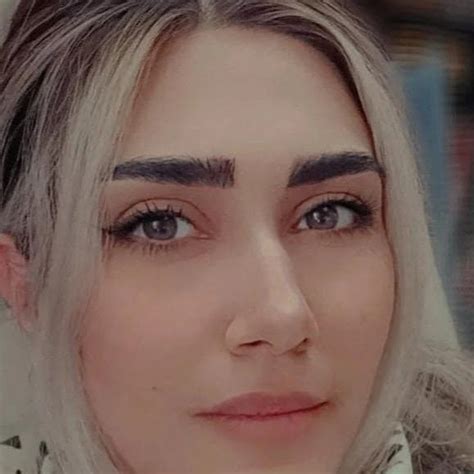 Sahar Brn On Threads