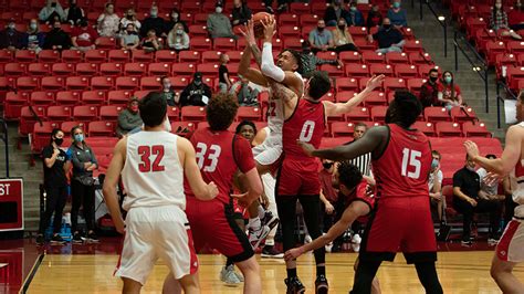 Dixie State Struggles Offensively In Loss To Seattle U