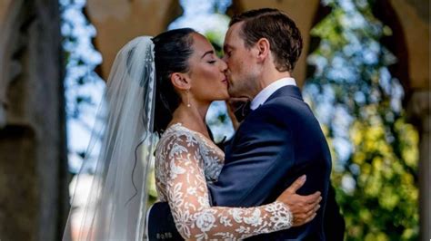 Is Emily Compagno Married And Is Her Net Worth Really 2 9 Billion A