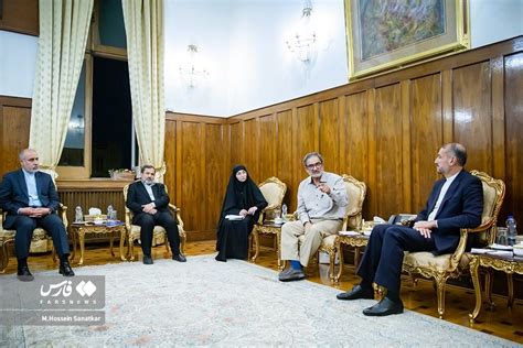 دیدار پدر و همسر محمدرضا نوری با امیرعبداللهیان تصاویر نوری، شهروند زندانی ایرانی در عراق