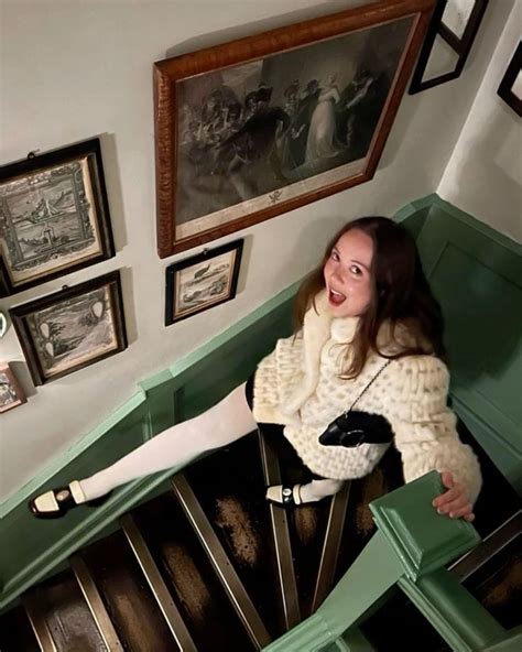 Junia On Instagram Girls Night 🥰 In 2024 Silly Girls Girls Night Girl Squad