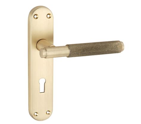 Spira Brass Connaught Knurled Door Handles On Backplate Satin Brass