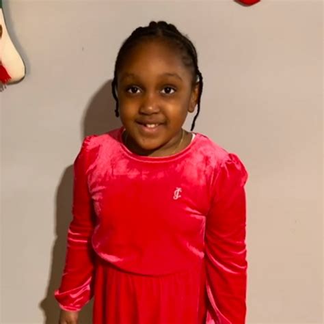 Peyton Discovers Youtube