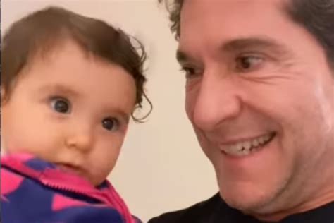 Filha Caçula Imita O Papai Daniel Cantando E Web Se Derrete Vem Ver
