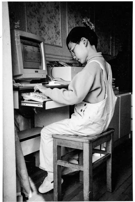 前端 Vuejs 之父尤雨溪我们都知道目前前端有三个非常流行的框架，非别是angularjs、reactjs、vuejs 掘金