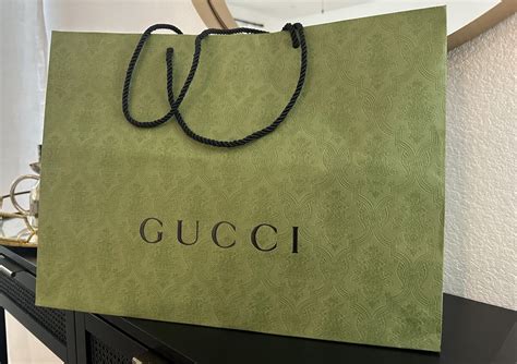 Gucci Shopping Bags