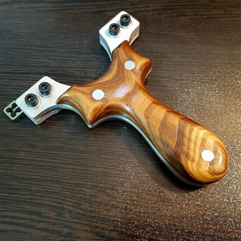 خرید و قیمت تیروکمان تیرکمان سنگی سه لایه شاسی فلزی پیچی با روکش چوب رزینی همراه با مگسک از غرفه