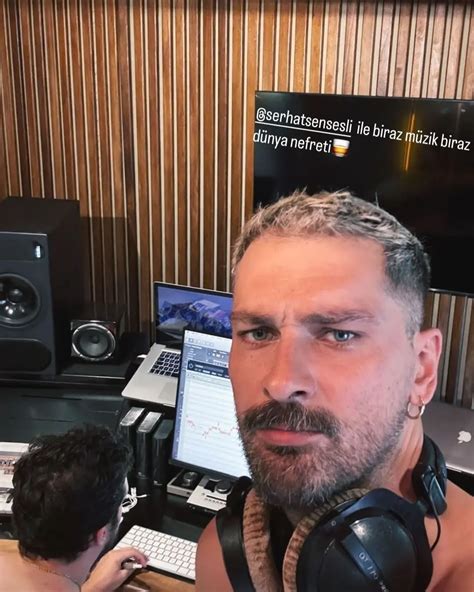 ‎𝐎𝐧𝐮𝐫 𝐓𝐮𝐧𝐚 انور تونا🤴‎ ‎ 🌛seni Böyle Kaşlarını çattıracak Ne Yaptık Oğlum😂🦉 چیکار کردیم که