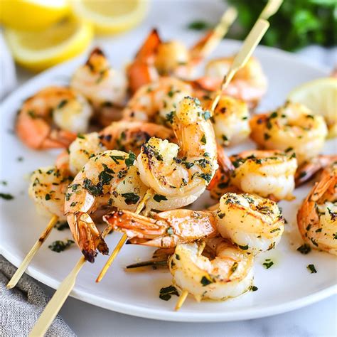 Lemon Garlic Grilled Shrimp Skewers