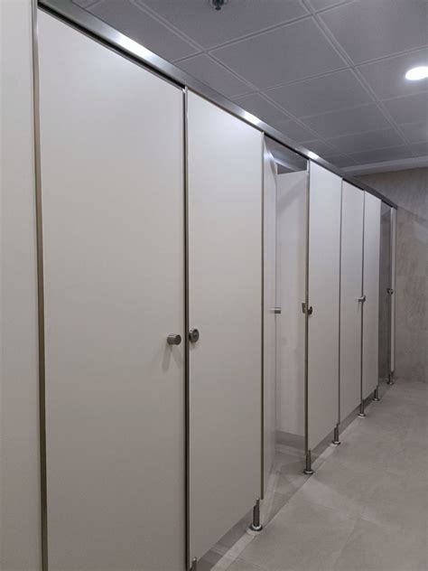 Silver Hdf Hpl Commercial Toilet Partition For Office Size