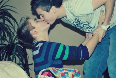 Photo Gallery 6359 Gaynomenal