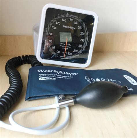 Equipment Wall Mounted Sphygmomanometer Ca 2015 Ar6336 Ehive