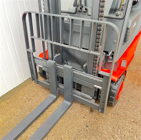 Linde E18p Used 4 Wheel Electric Forklift 4300mm Lift 5169