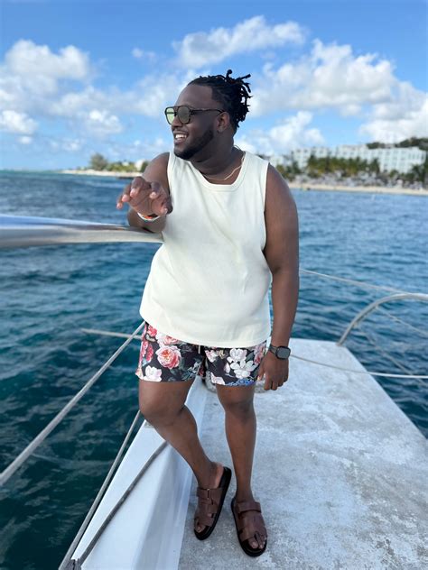 Desean M Wright Added A New Photo — In Desean M Wright