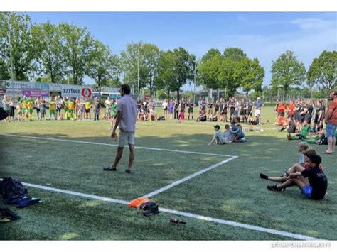 Stee Toernooi Op Eerste Pinksterdag Prinsenbeeknieuws