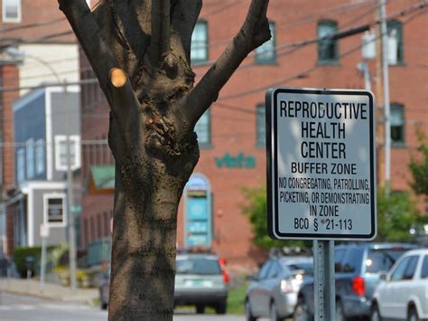 Challenge To Massachusetts ‘buffer Zone Law Puts Clinic Access At Risk