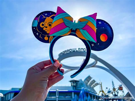 Buzz Lightyear Drink Gauntlet The Disney Food Blog