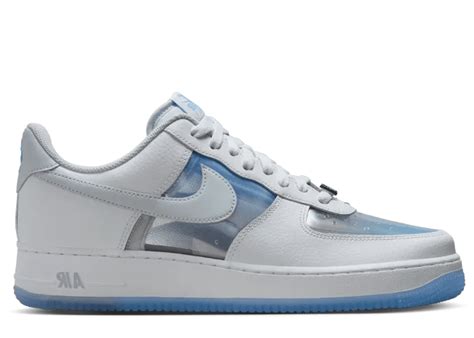 A Pink Swoosh Adorns The Nike Air Force 1 Low Patent Camo
