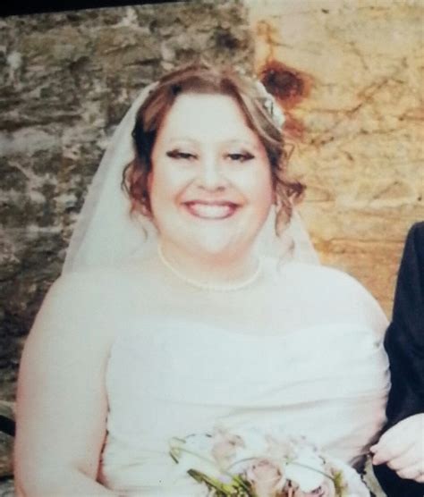 Ian Stuart Preowned Wedding Dress Save 66 Stillwhite