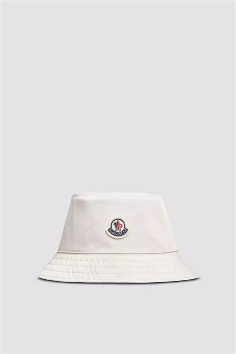 Moncler Официальный Сайт — Одежда и пуховики