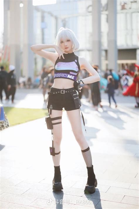 Cos搬运 哥哥们，咱们cos区没人发清和嘛 178