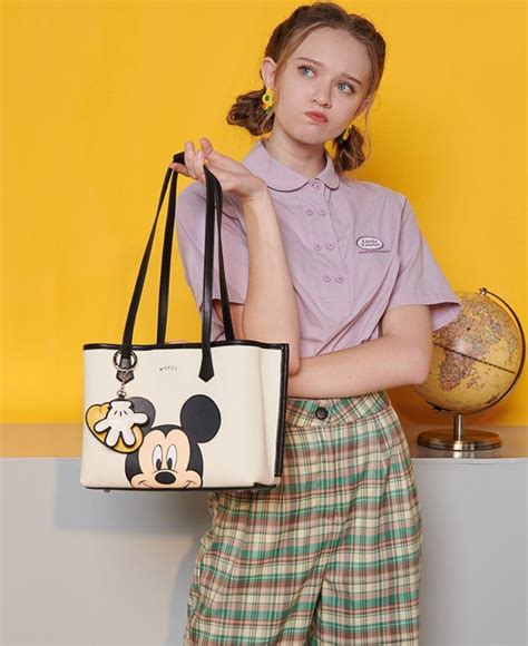 Elya Ma Quest Artists And Models