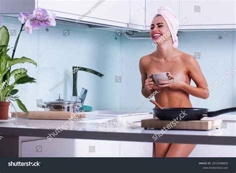 Sexy Naked Girl Apron Cooking Home Stock Photo Shutterstock