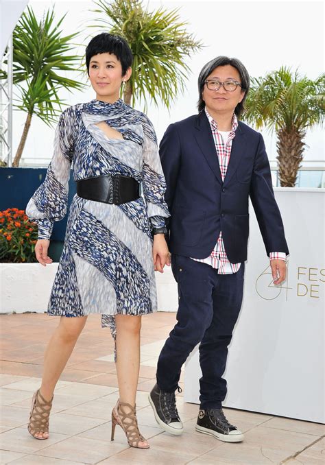 Sandra Ng Kwan Yues Feet