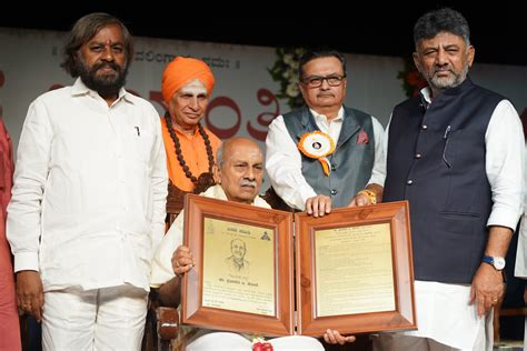 Dr Prabhakar Kore Honoured With National Level Kayakratna Award Belgaum Mirror