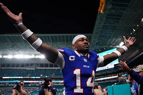 Who Is Stefon Diggs What To Know About Nfl Player Facing Charges