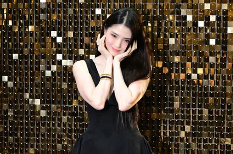 한소희 130만원짜리 여자 파티룩 픽한 민소매 블랙 미니 원피스 실크드레스 어디꺼 네이버 블로그