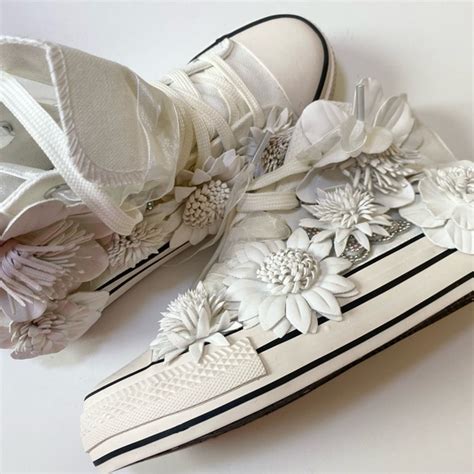Unbranded Shoes Size 7 High Top White Sneakers With Flowers Designs