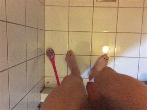 Me Pee Gay Pissing Porn At Thisvid Tube