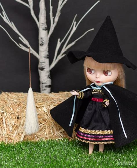Doll O Ween Fun Sew A Witch Hat And Cloak For Your Doll