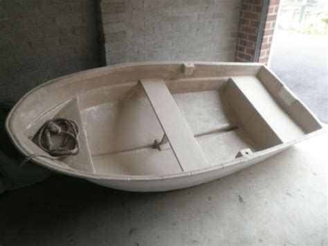 Fiberglass Dinghy Boat Tender Dingy 250 Cm In Length 8ft No Leaks