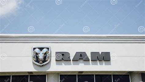 Dodge Ram Truck Logo Fotografía Editorial Imagen De Michigan 96222807
