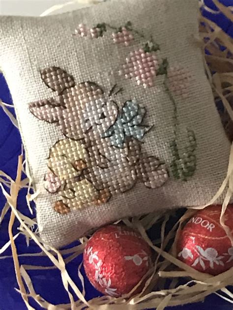 Pin Di Pam Cook Su Easter Nel 2024 Punto Croce Progetti Da Provare