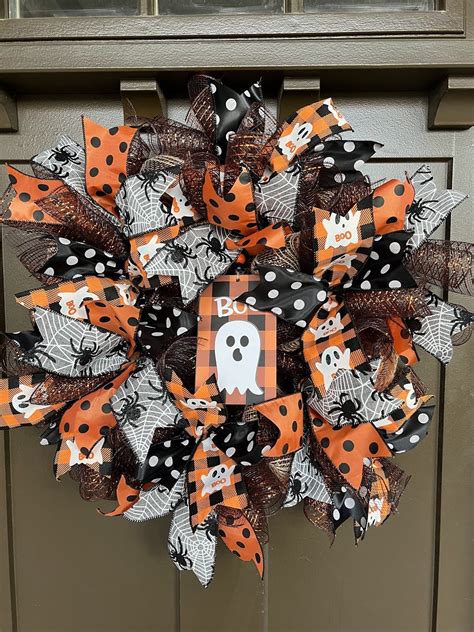 How To Make A Halloween Deco Mesh Wreath Easy Diy The House On