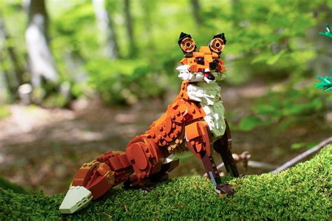 Review: LEGO Creator 31154 Forest Animals: Red Fox - BrickCentral