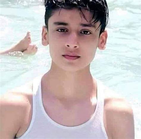 حنیف سہرانی بلوچ On Reels ‎حنیف سہرانی بلوچ‎ · Original Audio